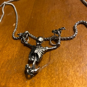 Razor Blade Silver Necklace & Pendent Emo Goth Cool Fashion Rock Tattoo ...