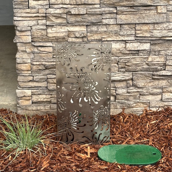 Metal Flower Privacy Garden Panel Screen, Rusty Mum Garden Wall Art ...