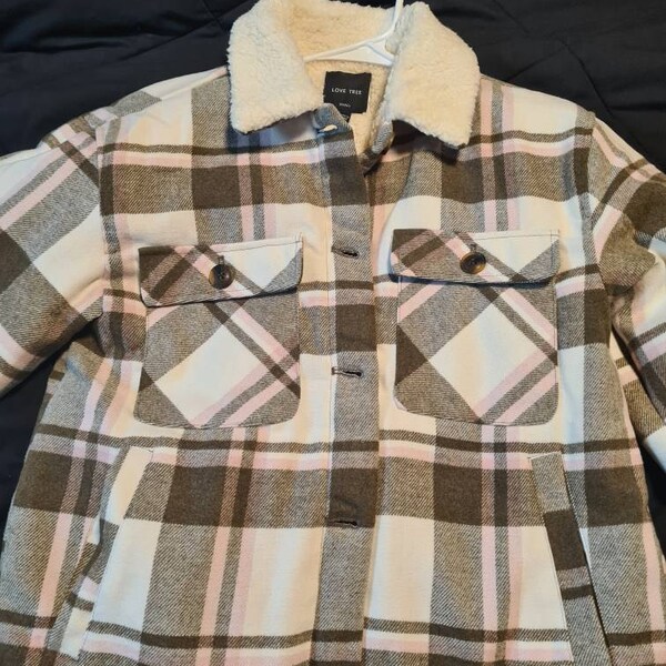 Oversized Plaid Shacket With Sherpa Lining, Warm, Cozy and Versatile ...