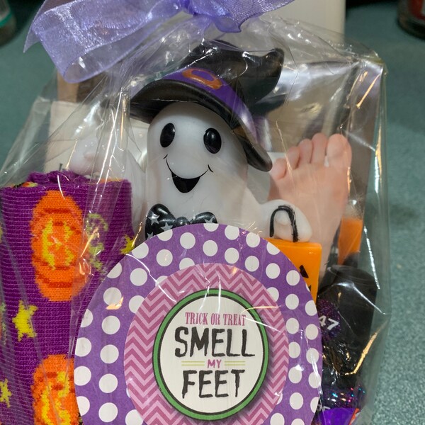 Smell My Feet Halloween Gift Tags, Printable Halloween Favor Labels ...