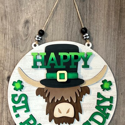 Highland Cow St. Patrick's Day Door Sign SVG, Farm St. Patrick's Day ...