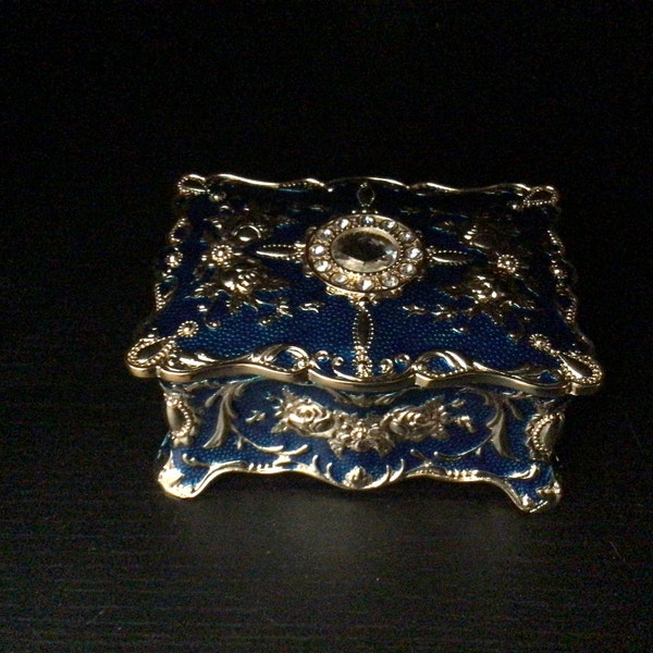 Swan Carousel Plays Swan Lake. Beautiful Scene of a Swan Taking off to ...