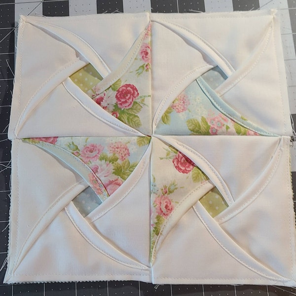Pinwheel Surprise Quilt Block Pattern Pinwheel Quilt Pattern Folded ...