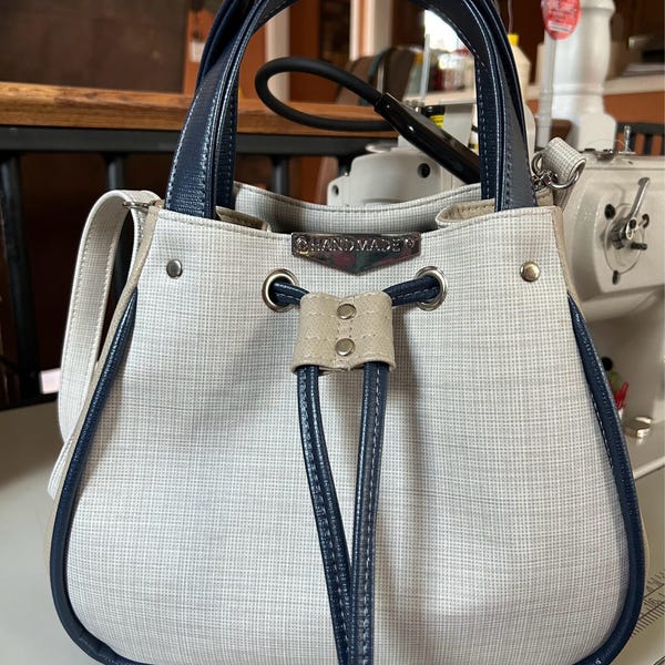 PDF Sewing Pattern Mika Essential Oil or Toilerty Bag With Elastic ...