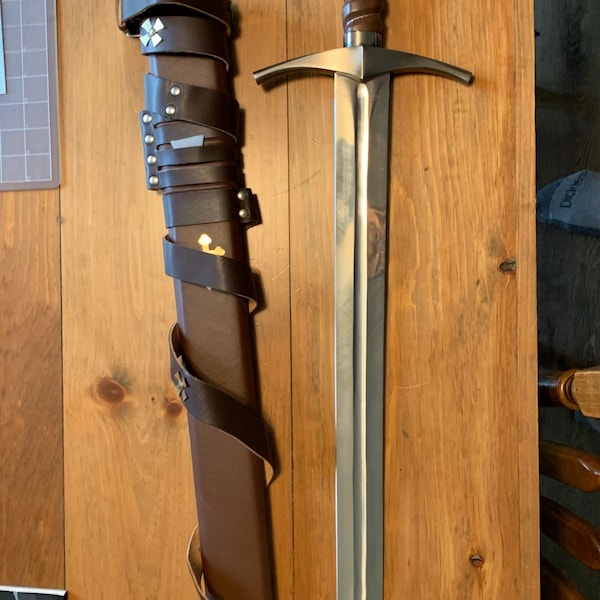 The Elden Ring Bloodhounds Fang Sword, Elden Ring Sword, Fantasy Sword ...