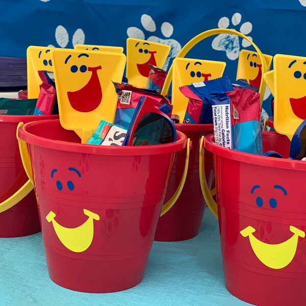 12 Small Kelly Green Plastic Toy Shovels and 12 "i Dig You" Stickers ...