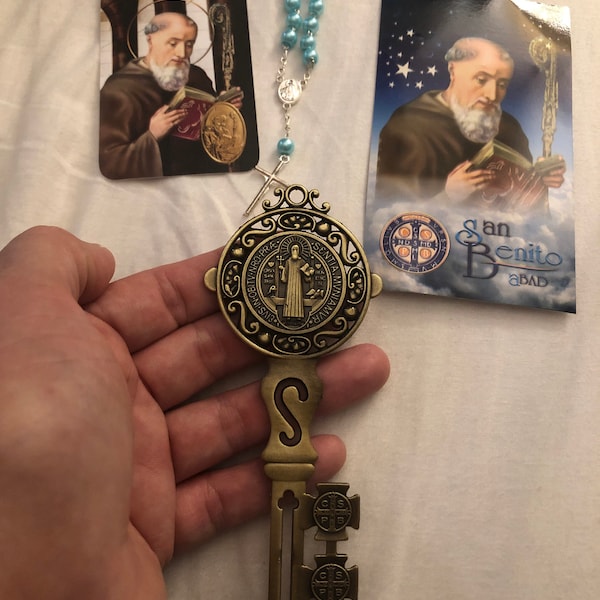 Large Sculpted Brass Tone St Benedict Key Religious Medal 5"/ Llave Con ...