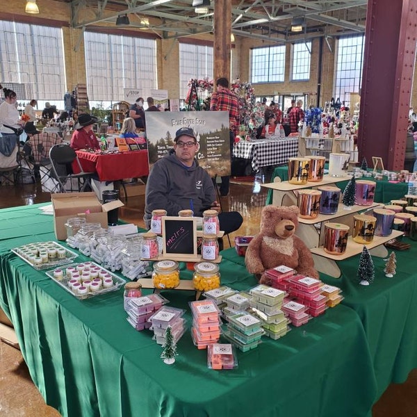 8"-three Shelf Portable Display Units Are Perfect for Craft Fairs ...