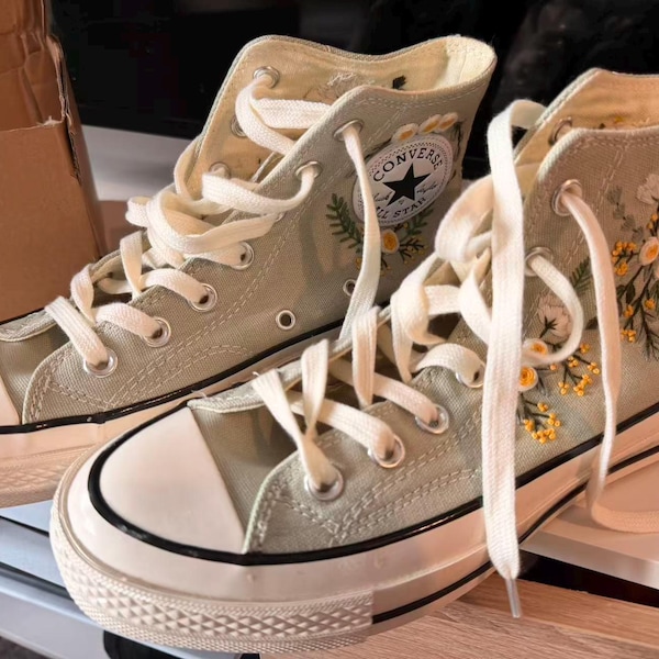 Embroidered Converse/ Converse Custom Constellation Embroidery ...