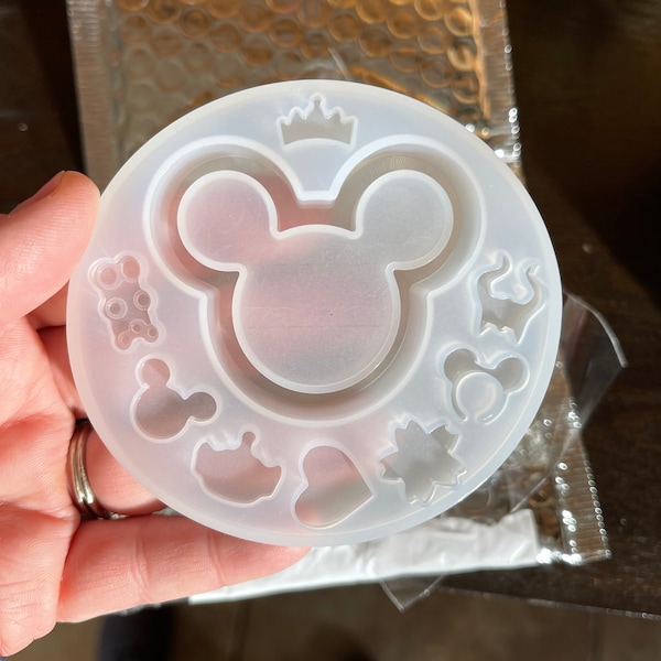 Mickey Head Shaker Mold Resin Clay, Mouse Head Mold, Mouse Head ...