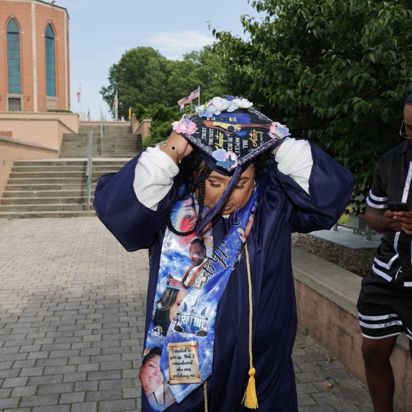 Grad Cap Topper Shoot for the Moon , Graduation Cap Decorations by ...