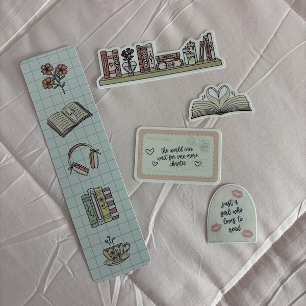 Book Stack Vinyl Sticker | Bibliophile | Kindle Girlie | Waterproof | Kindle Stickers | Book ...