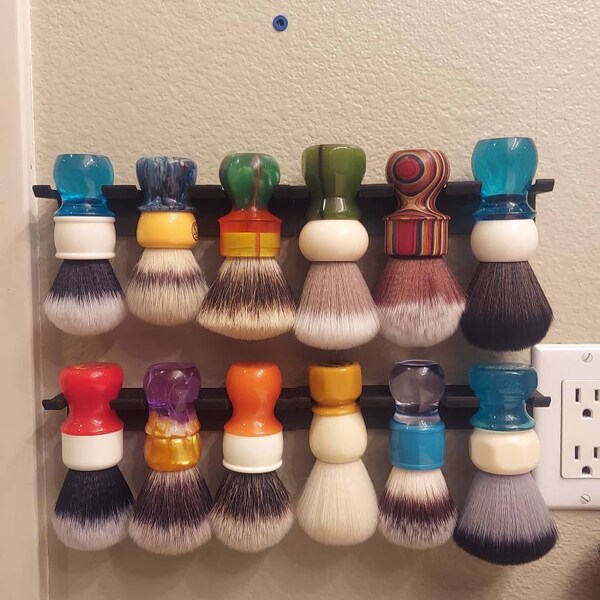 Wall Mount Safety Razor Holder by Superior Cuts - 3D Printed / Easy ...