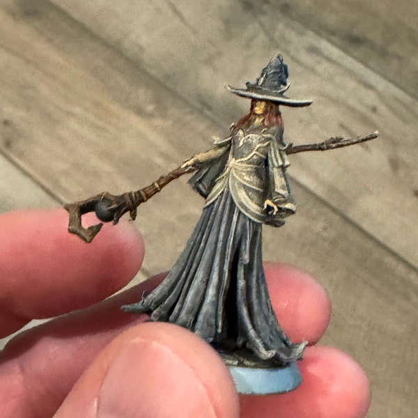 Dnd | Pathfinder | TTRPG Female Human Witch | Warlock | Wizard ...