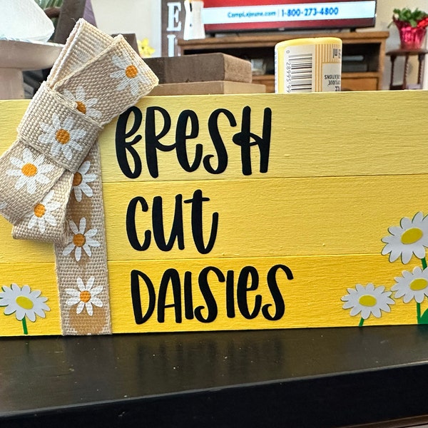 Hello Spring Daisy Bees Sign, DIGITAL Download, Round Door Hanger Svg ...