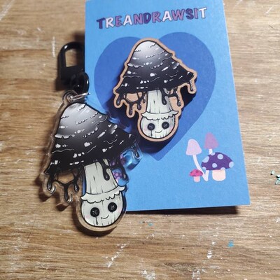 Cosy Frog in a Sweater Cottagecore Wildlife Reptiles Wooden Pin Gift ...