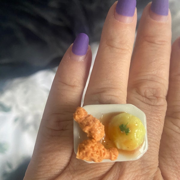 Fried Chicken and Gravy Ring-miniature Food, Food Jewelry - Etsy