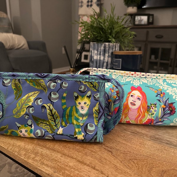 Mini Maker Case by Lillyella Stitchery | Tula Pink Homemade Fabric - Etsy