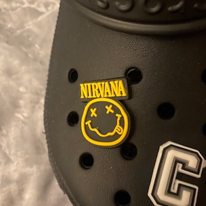 Shoe Charms to Fit Crocs Pvc Rubber Mix Styles Lips Kiss Butterfly ...