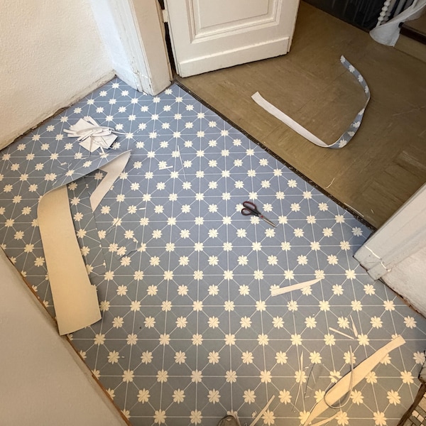 Laura Blue Sheet Vinyl Flooring. 2 Metre Wide Roll. (78") - Etsy
