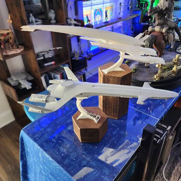 50 Inch! 4 FOOT TALL- the Expanse Rocinante "roci" Replica (it's Huge ...