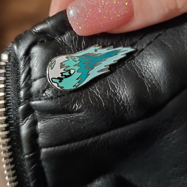 Final Fantasy 7 Meteor Enamel Pin - Etsy