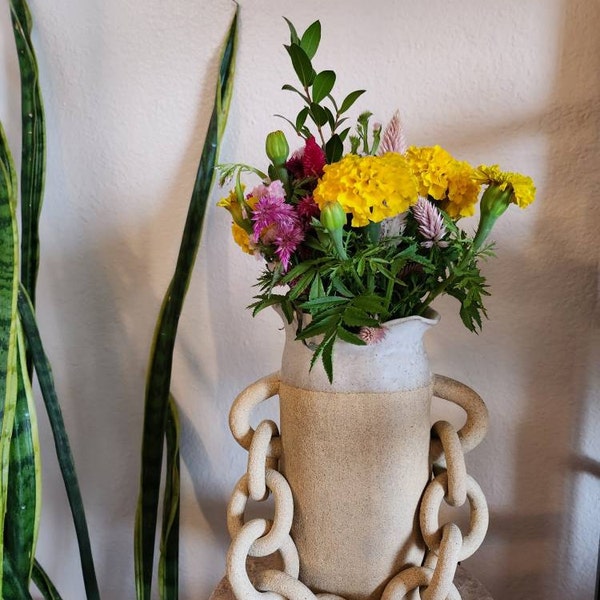 Medium Ceramic Chain Vase, Chain Pottery, Black Vase, Flower Vase ...
