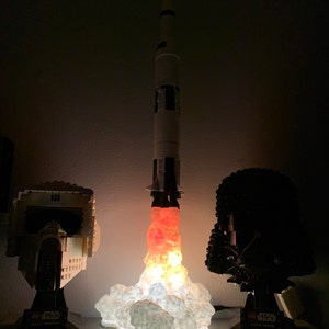 Apollo 11 Saturn V Rocket Lamp - Etsy