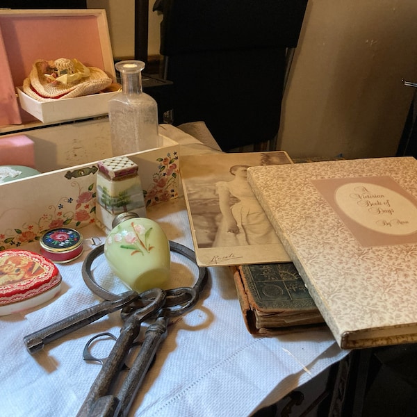 Vintage Mystery Rummage Box - Etsy