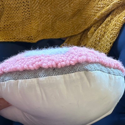 Punch Needle Mug Rug, Daisy Coaster, Handmade Housewarming Gift, New ...