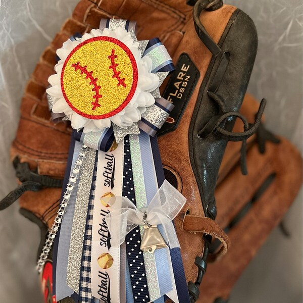 Homecoming Ring Mum; Custom Finger Mum. Graduation Mum; Homecoming Mum ...