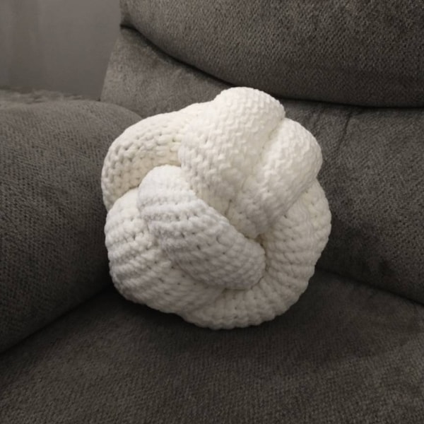 CROCHET PATTERN ⨯ Knot Pillow ⨯ the Mare - Etsy