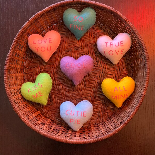 Conversation Hearts Swag, Valentines Day Swag, Felt Hearts, Valentines ...