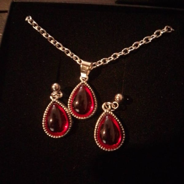 Gallows Noose Earrings | Gothic & Macabre Jewelery | Choice of Hoops or ...