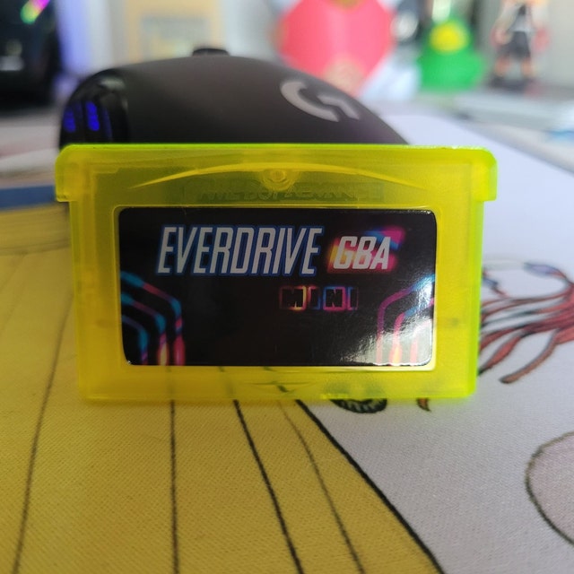 Does the EVERDRIVE-GBA X5 MINI use a standard GBA cart case? : r/Gameboy