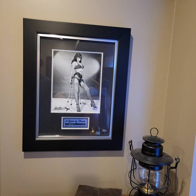 Friends Matthew Perry Memorial Photo Limited Signature Edition Custom ...