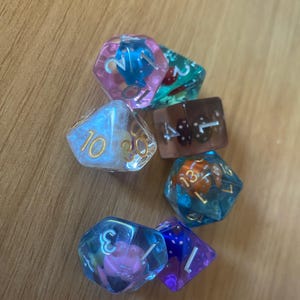 Purple Turtle Dice Set, Transparent With Light Purple Turtle Inside ...