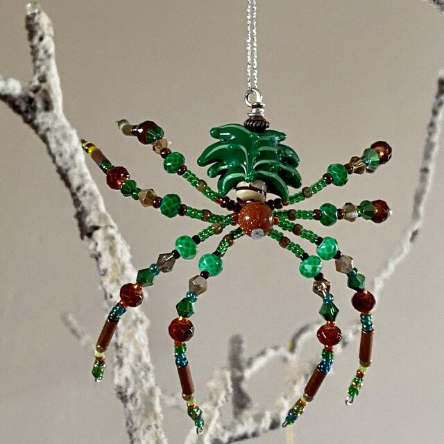 SnowflakesAndSpiders - Etsy