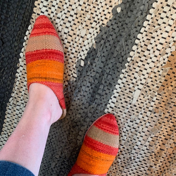 Handmade Leather Beaded Moccasins , Leather Moccasin , Ethnic Moccasin ...