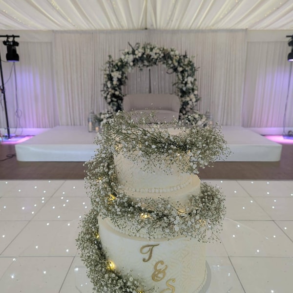 The Stiletto Cake Stand - Wedding Cake Pedestal - Black Cake Riser ...