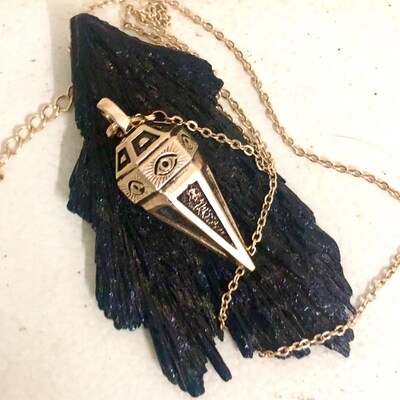 HECATE Labyrinth Also Known as a STROPHALOS Hecate Key Necklace Pendant ...