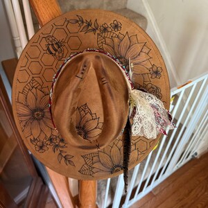 CUSTOM HAND BURNED Wide Brim Hat Bride Branded Hat Flowers and Leaves Burned Hat Western Hat - Etsy