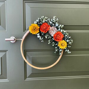 Natural Macrame Hoop Wall Hanging With Neutral Sola Wood Flowers and ...