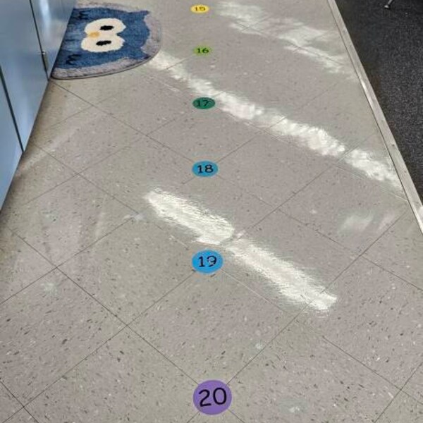 Teacher's Helper - Set of 27 Floor Decals. Spots: "line Leader", "door ...