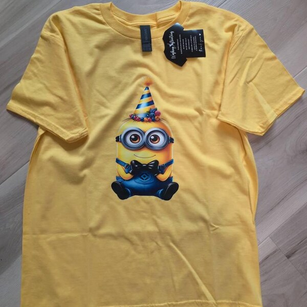 Minion Face Sweatshirt - Funny Minions Face Tee, Minions Shirt, Minions ...