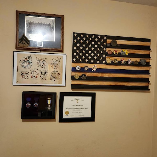 Thin Blue Line Challenge Coin Display: Wooden Police Coin Holder - Etsy