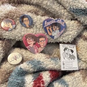 Birds of Prey Harley Quinn and Bruce the Hyena Heart-shaped Pin - Etsy