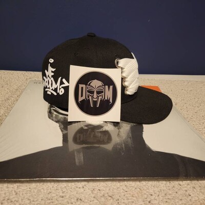 MF DOOM Bubble Letters Graffiti T-shirt. White & Camo Logo. - Etsy