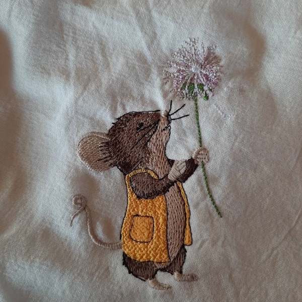 Embroidery File Mouse With Dandelion - Etsy