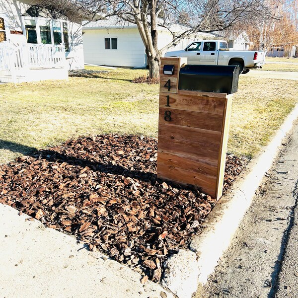 Beautiful, Handcrafted Cedar Mailbox Post; A Sure Fire Way to Bring ...